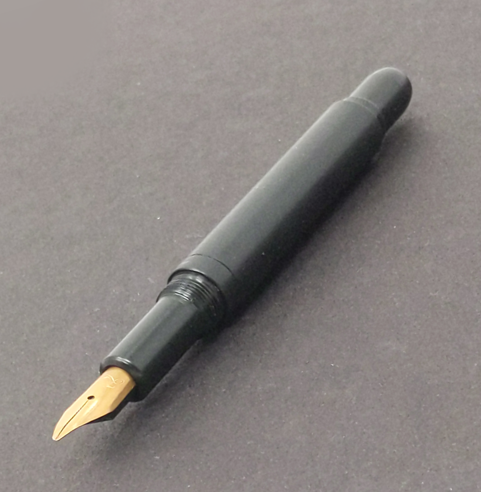 Ackerman Pens | Classic Manga G Pump Pen and Fountain Pen Set